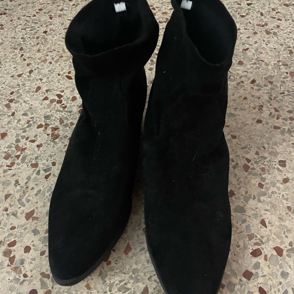American Threads | Shoes | Universal Thread Black Booties 85 | Poshmark